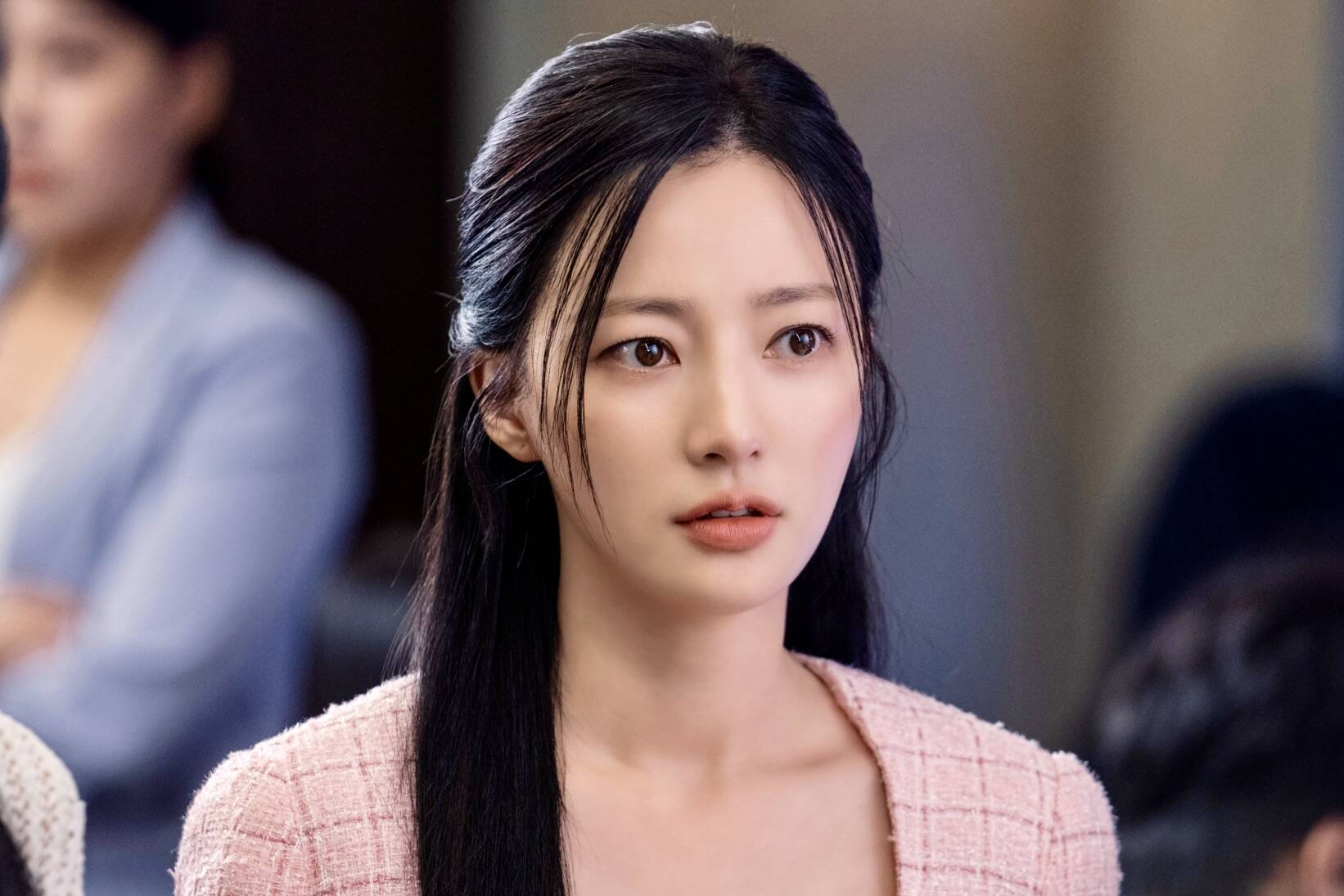 Một sao Hàn khác bị nhắc đến trong vụ bạo lực học đường của Song Ha Yoon