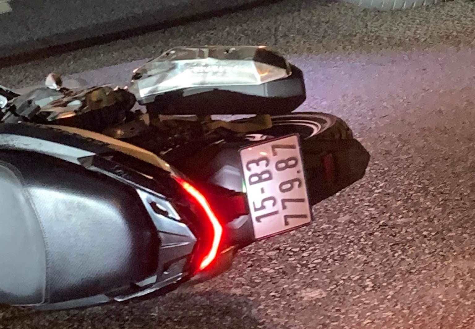 Đâm vào sau xe đầu kéo, nam thanh niên Hải Phòng tử vong