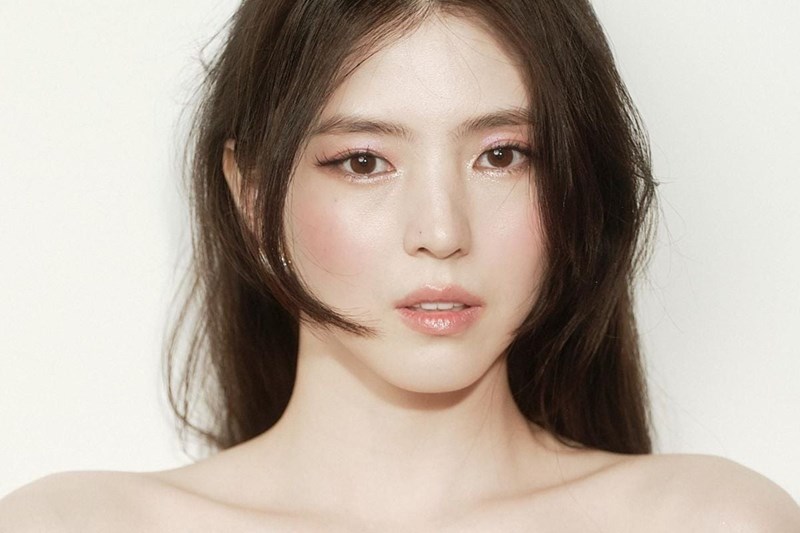 Bất chấp tranh cãi, Han So Hee vẫn là ngôi sao xu hướng