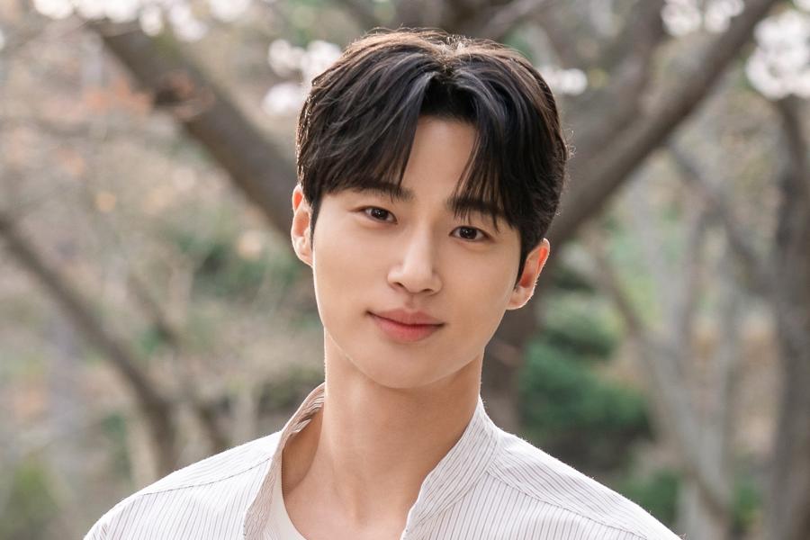 Byun Woo Seok vượt Chun Woo Hee đứng top 1 diễn viên Hàn hot nhất