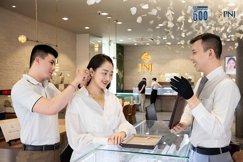 PNJ hai lần lập ‘hat-trick’ ESG tại giải thưởng phát triển bền vững