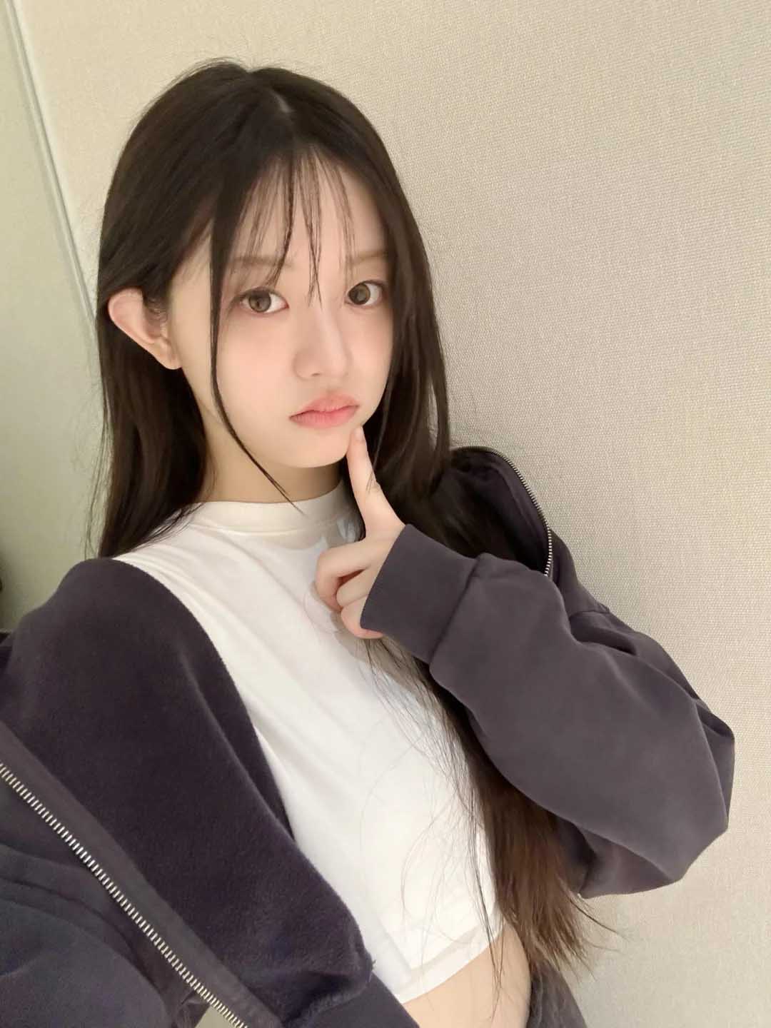 Thành viên ILLIT Minju: Xinh như nàng thơ, hát hay nhất nhóm