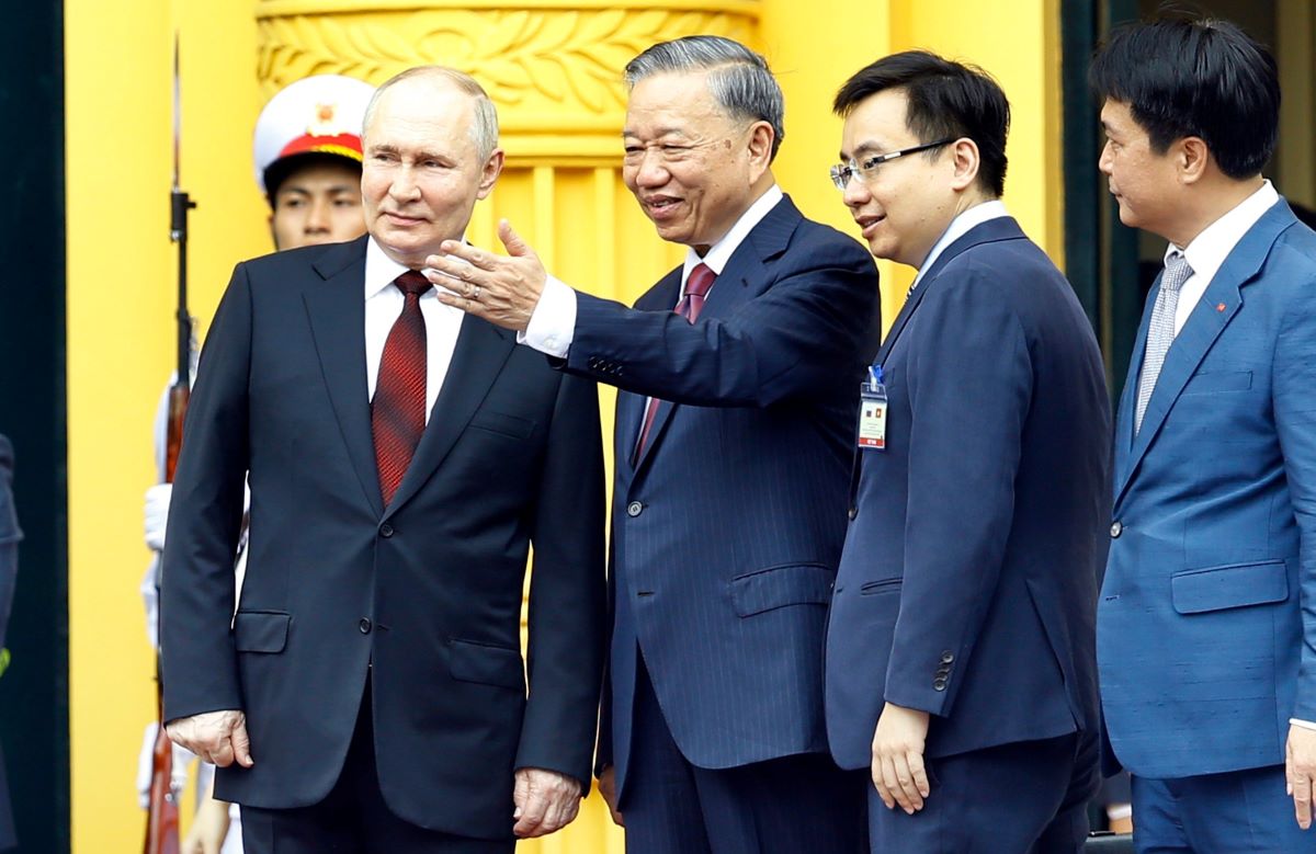 Lễ đón chính thức Tổng thống Nga Putin thăm cấp Nhà nước tới Việt Nam