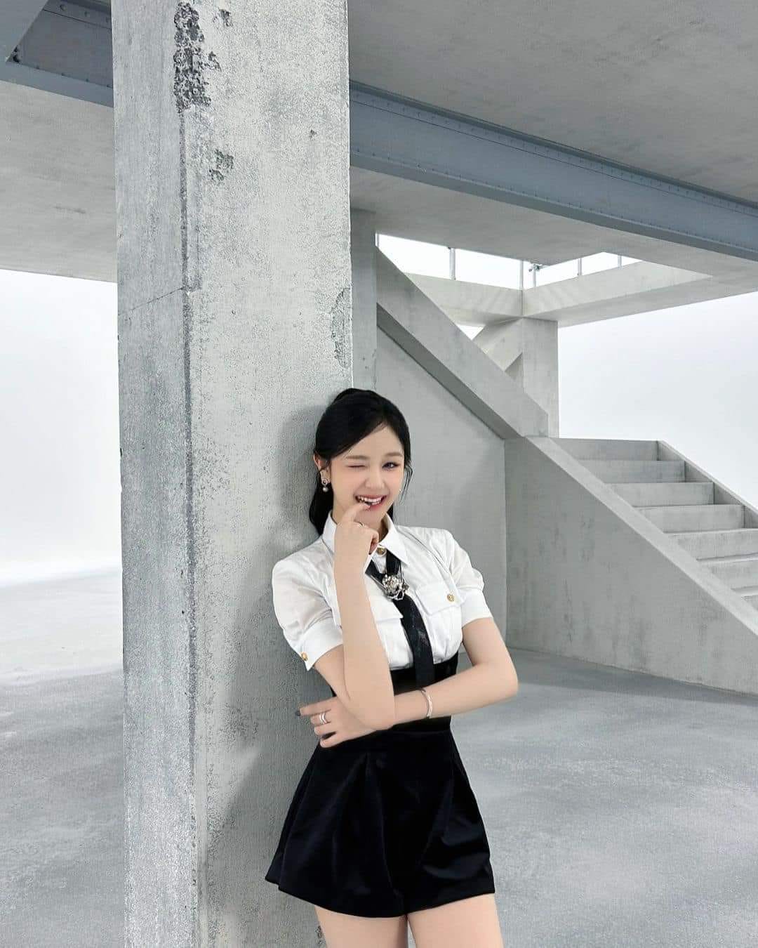 Thành viên Baby Monster: Nhan sắc thăng hạng, thân thiết với Lisa Blackpink
