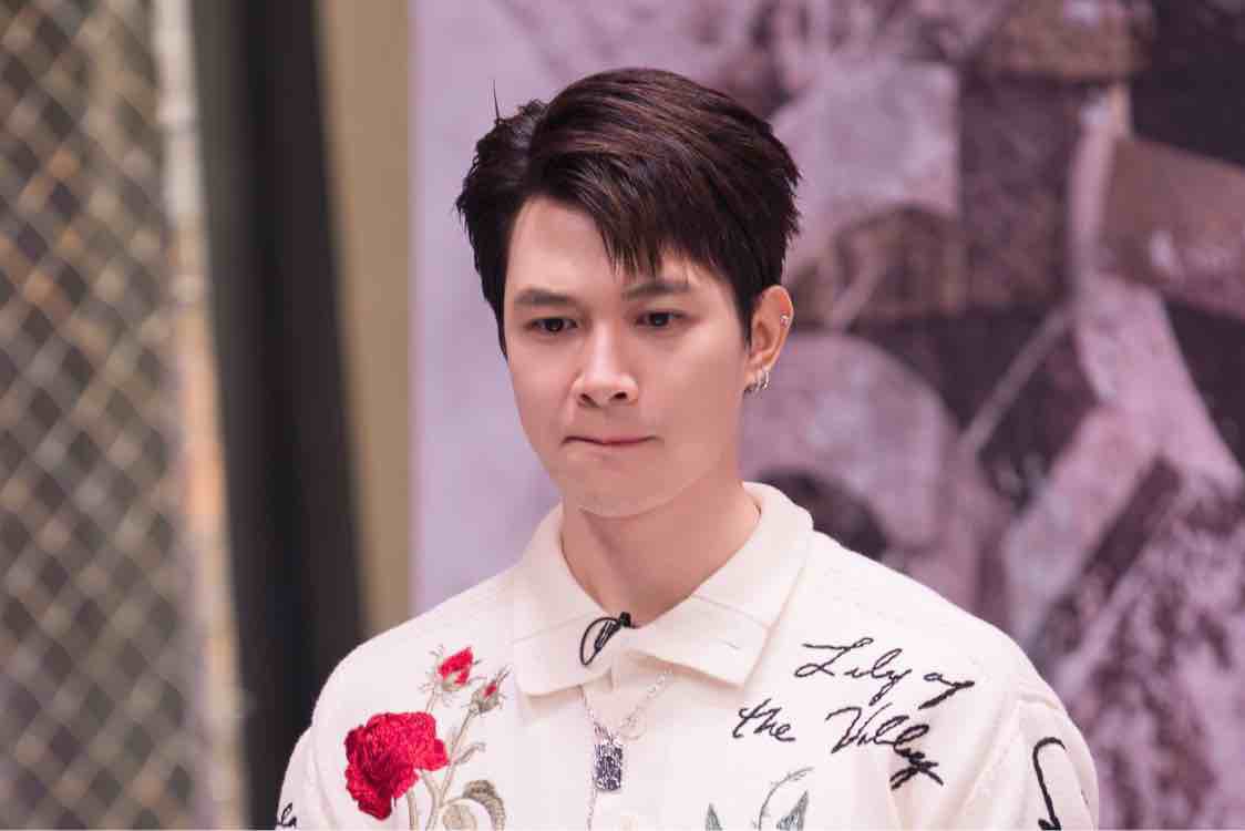 Anh Tú Atus tri ân người hâm mộ