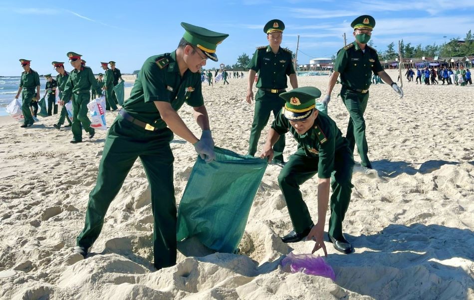 Đội Quân đội giành hạng Nhất toàn đoàn nam giải vật bãi biển