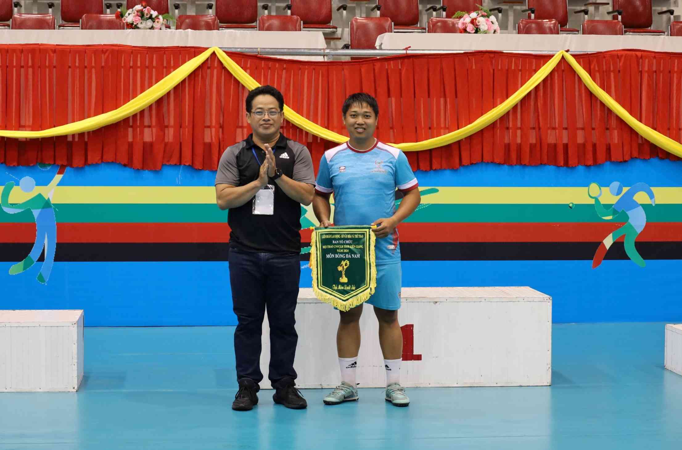 Rèn sức khỏe, nâng cao đời sống tinh thần cho đoàn viên, người lao động