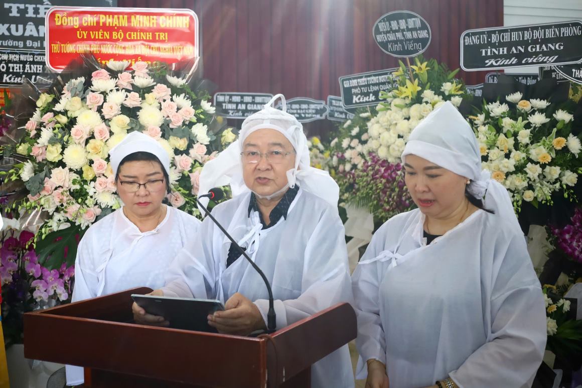 Hàng nghìn người dân ở ĐBSCL tiễn biệt Giáo sư Võ Tòng Xuân