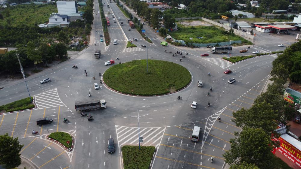 Hình ảnh vòng xoay ở Bình Dương trước khi được dỡ bỏ