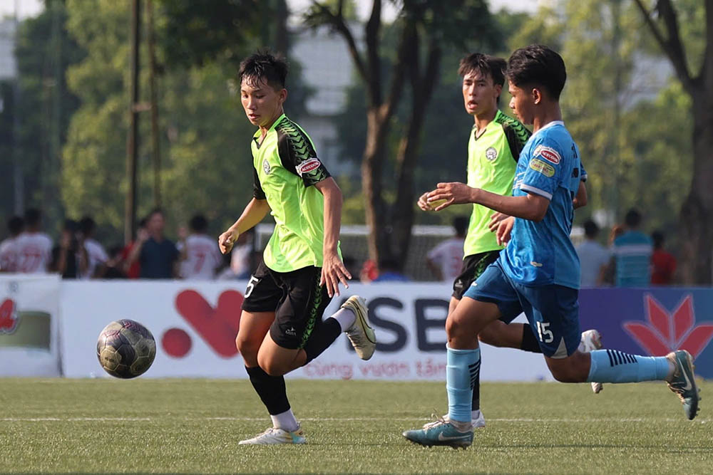 Xác định 8 đội vào tứ kết giải U15 Quốc gia 2024