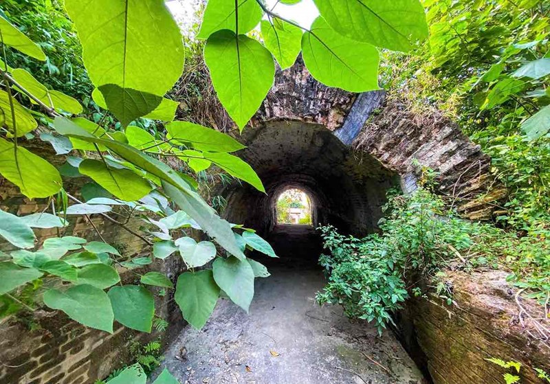 Northwest weather 21.2: drizzle, visit the Monument of Cong Duc - Cao ...