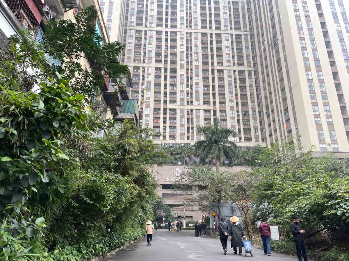 Cư dân kêu cứu vì đường vào tòa nhà không vừa xe chữa cháy