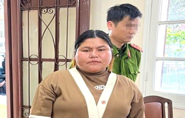 Nhân viên ngân hàng nhanh trí giúp cụ bà thoát bẫy lừa đảo