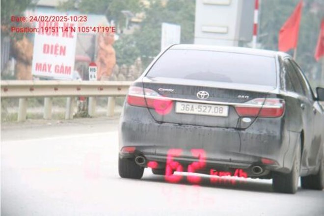 The owner of the Nghe An and Ha Tinh license plate below paid the fine ...