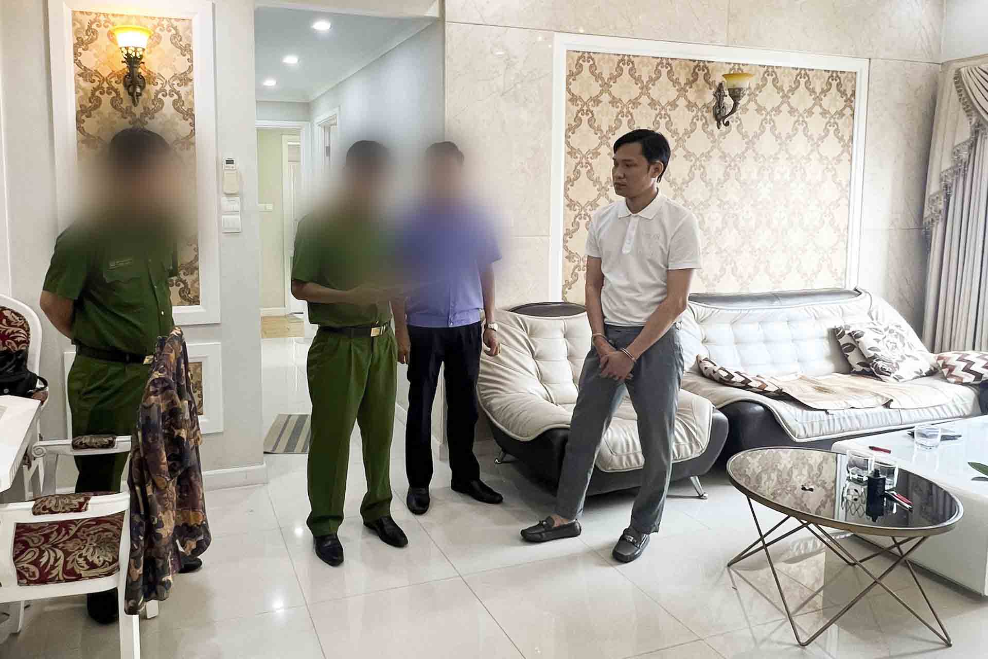 Xe Rolls-Royce Ghost Series II thế hệ mới đầu tiên về Việt Nam