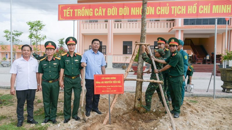 Kien Giang Provincial Military Command plants 226,600 trees
