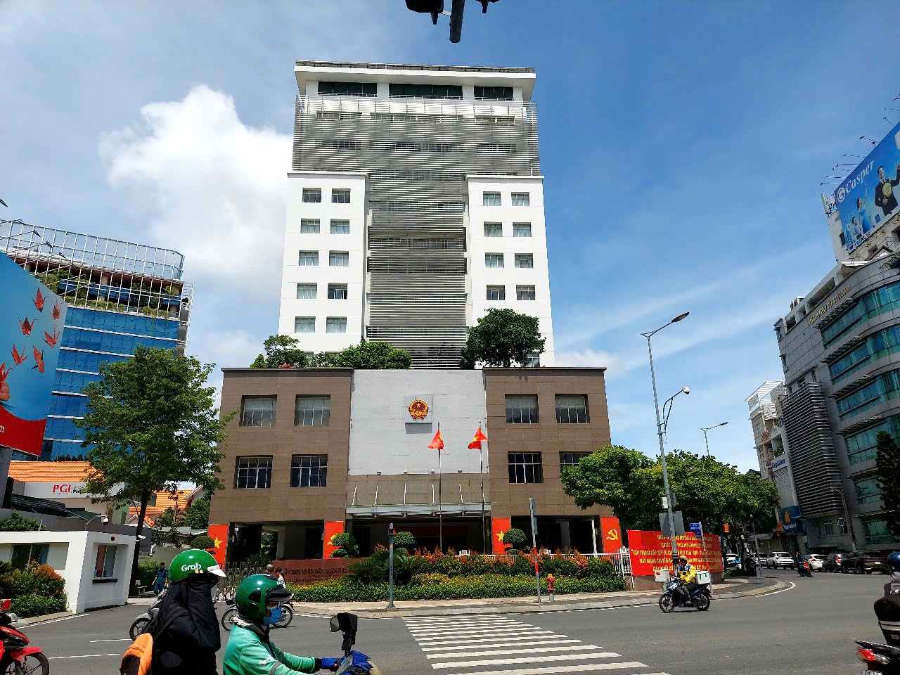 How is the headquarters of Thanh Hoa City worth more than 650 billion ...