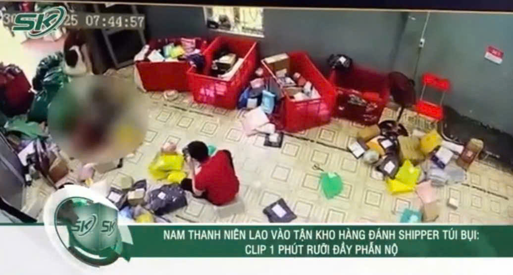 Kiểm điểm nữ cán bộ trong video xô ngã xe máy của shipper ở TPHCM