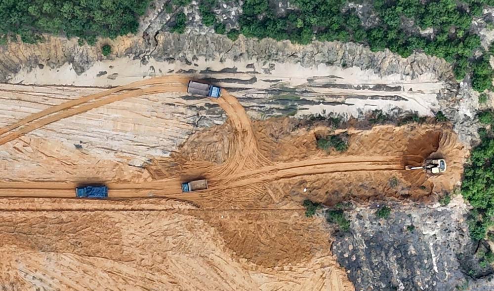 Đất tặc ở Phú Thọ làm ngày bị phát hiện liền chuyển sang làm đêm