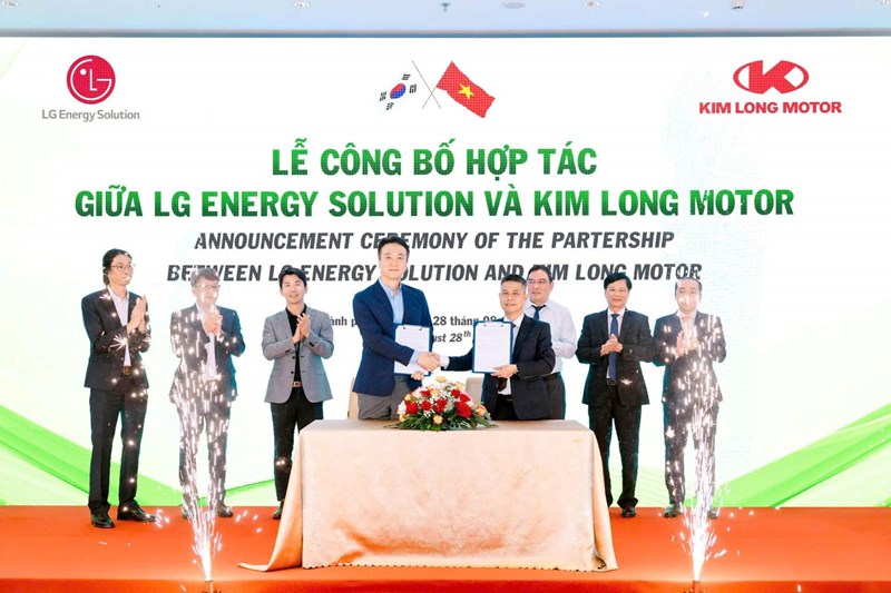 Kim Long Motor bắt tay LG Energy Solution sản xuất pin ôtô điện tại Huế