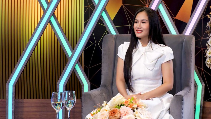 Singer Phan Nhu Thuy revealed that no one had ever invited her to sing