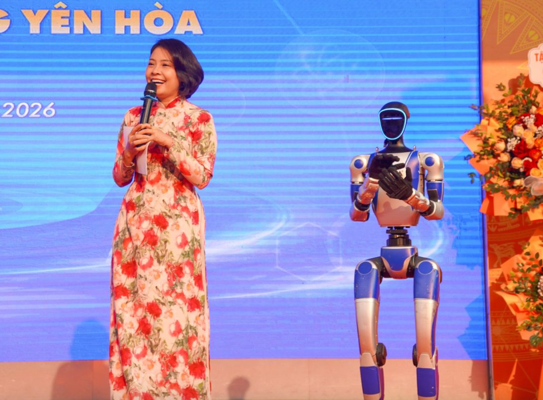 Cau Giay Secondary School operates a digital school governance system