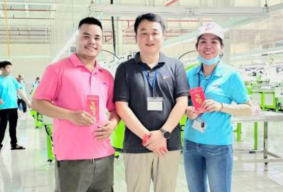 Workers eagerly await free air tickets to return home for Tet