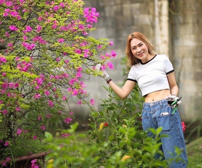 Cuộc sống trong nhà vườn ngoại ô TPHCM của Mỹ Tâm