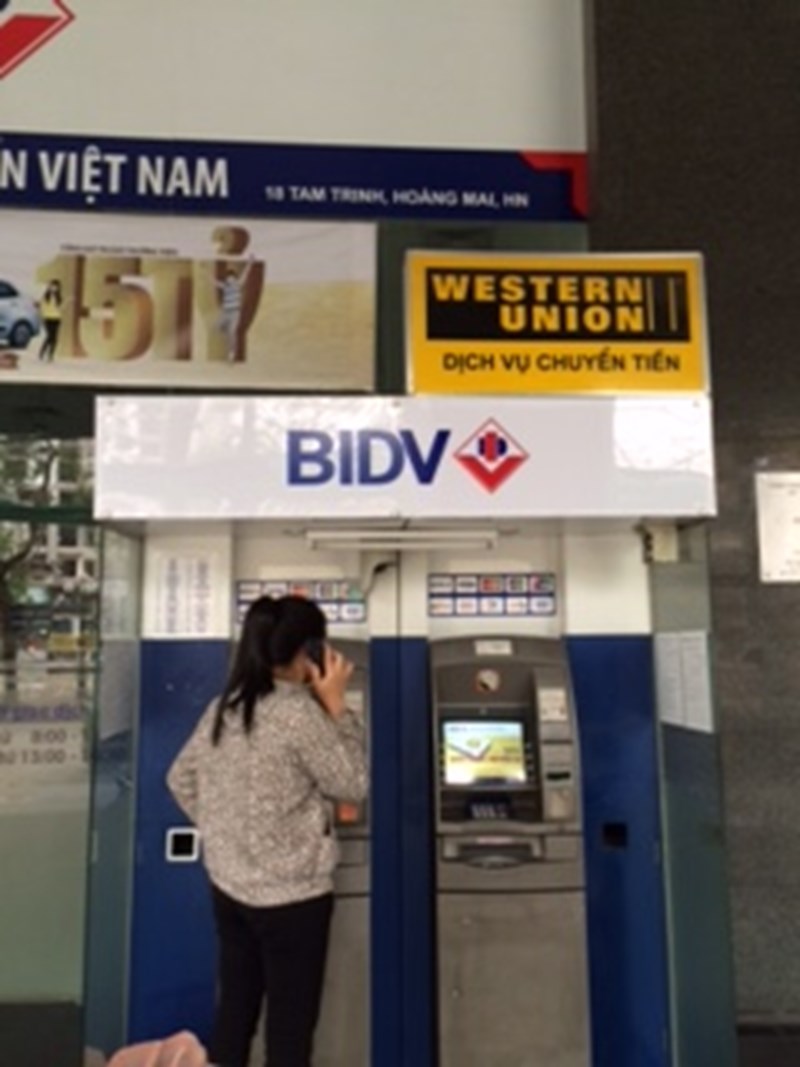 Phát hoảng vì rút tiền ATM của BIDV